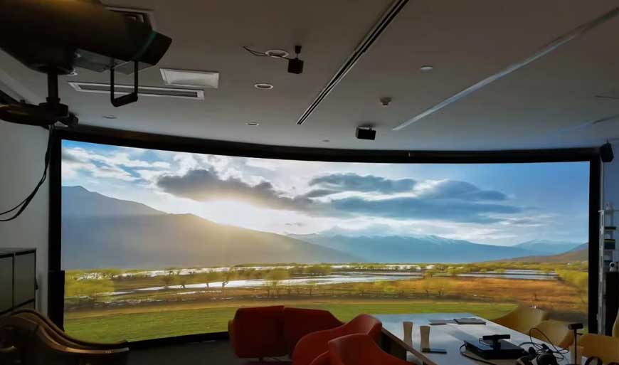 Projector Union - Curved screen